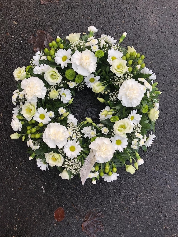 Funeral Wreath – buy online or call 0141 261 9063